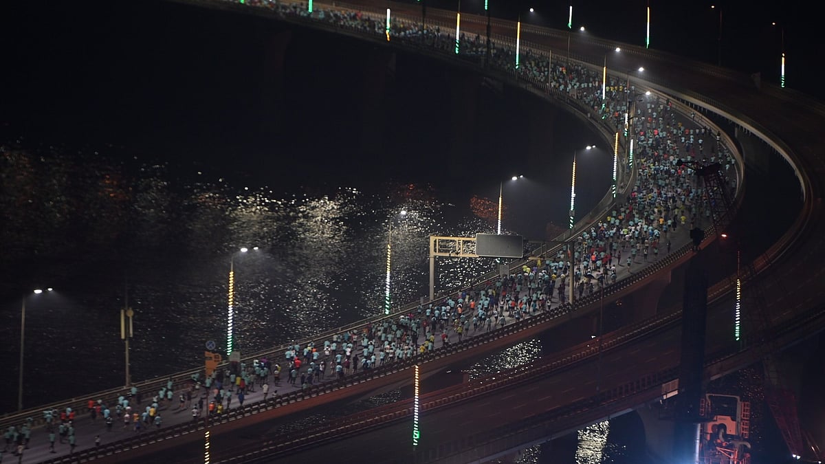 Mumbai Marathoners Exposed To Poor Air Quality As PM 2.5 Levels Exceed ...