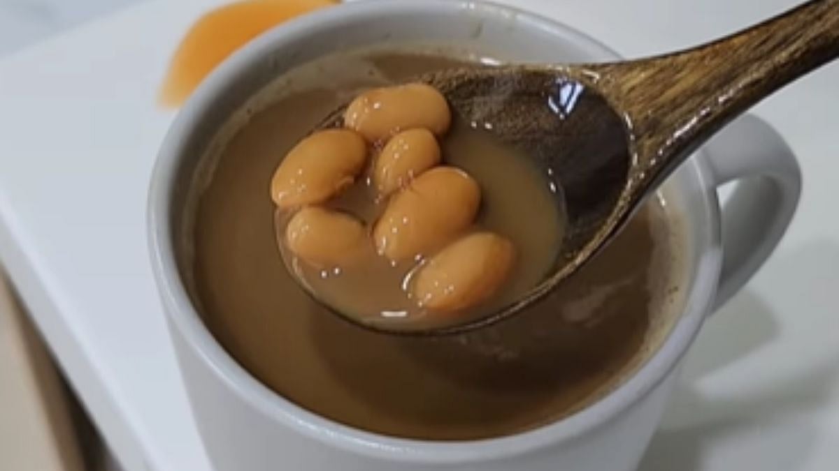 Coffee Lovers Skip This! Singaporean Man Sips His Drink With Baked ...