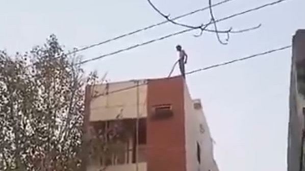 Chhattisgarh: Man Survives 3rd-Floor Fall, Electrocution, Then Throws ...