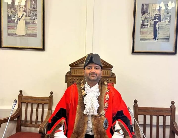 Who Is Raj Mishra? UP Farmer's Son Elected Mayor Of Wellingborough ...