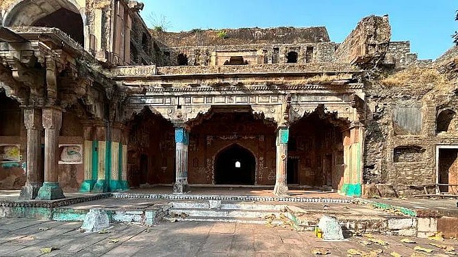 Madhya Pradesh: Gond Forts In Need Of Facelift, Conservation