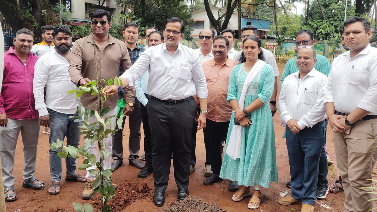 Panvel Municipal Corporation And Press Club Launch Tree Plantation ...