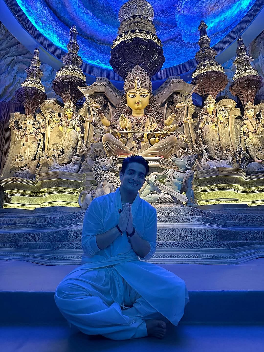 Ranveer Allahbadia Performs Dhunuchi Naach In First Durga Pujo ...