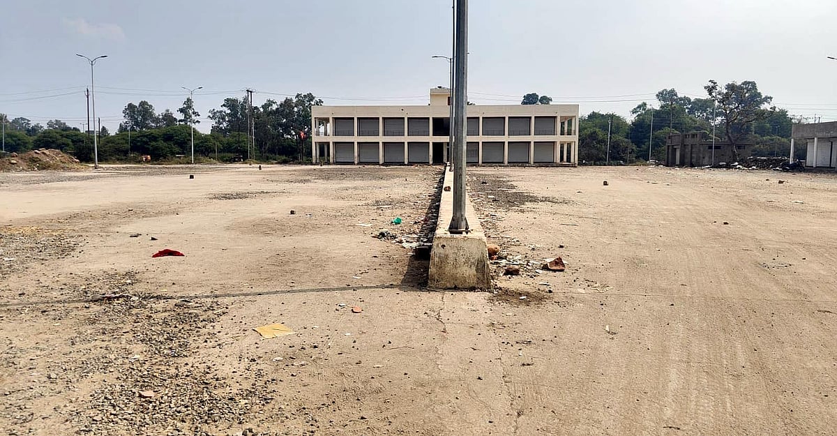 Bhopal News: 5 Years On, Arif Nagar Bus Stand Still Incomplete Despite ...