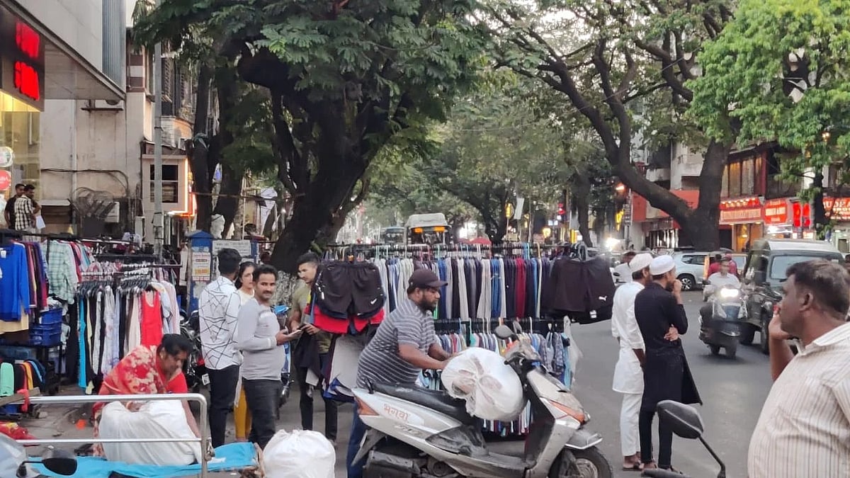 Pune: Once-Pristine FC Road Now Faces Illegal Parking, Hawker ...