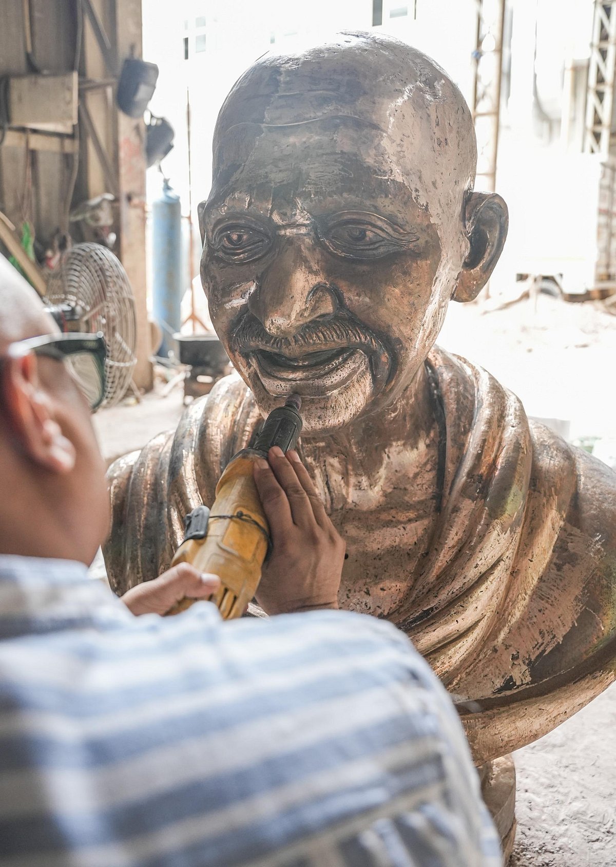 Sculptor Naresh Kumar Kumawat Is Bringing Slow Art Back Into A Fast-Scrolling India