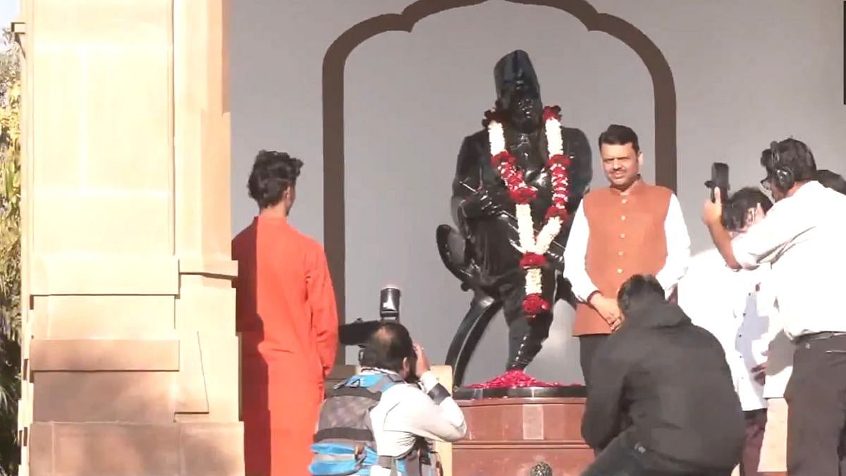 Maharashtra CM Devendra Fadnavis, Deputy CM Eknath Shinde Visit RSS Founder K B Hedgewar's ...