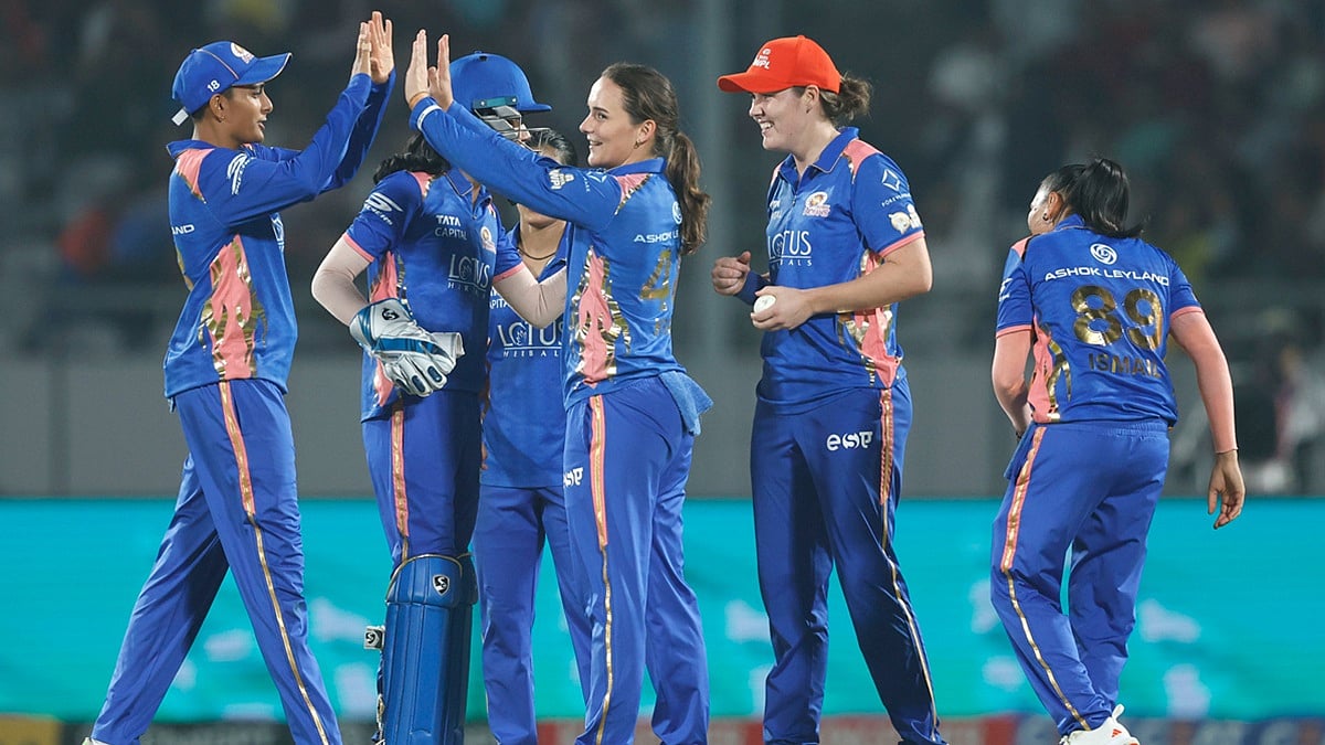 MI Vs RCB, WPL 2026 Match Report: Mumbai Indians Beat RCB By 15 Runs ...
