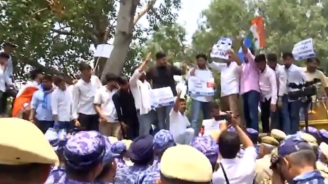 NEET UG 2026 Paper Leak: NSUI Protest Outside Shastri Bhawan In Delhi ...
