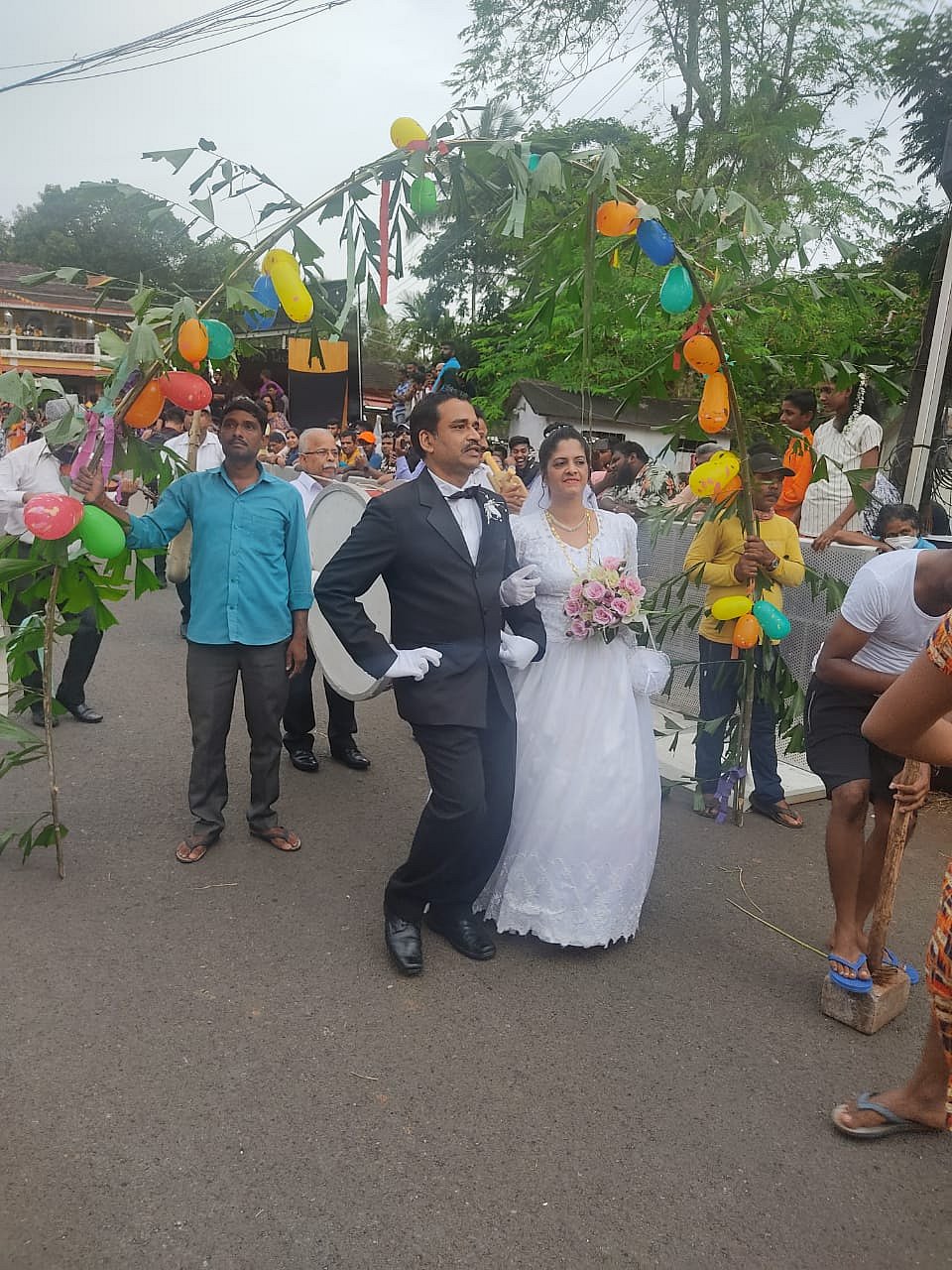 Flags, floats and fun at Divar's Bonderam