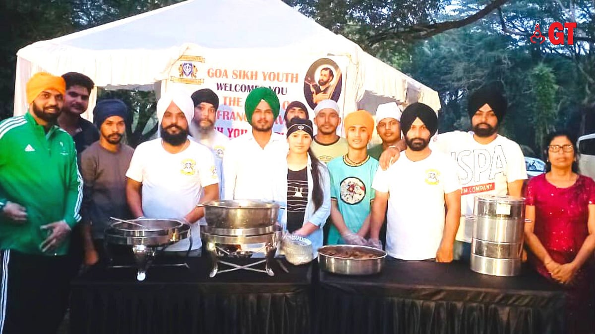 Sikh serve 'Guru ka langar' during novena of St Francis Xavier, Old Goa ...