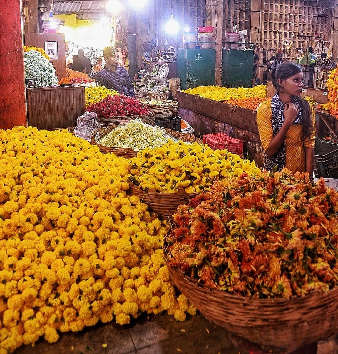 Navratri day 5: Get into a cheerful mood with sunny yellow in Goa ...