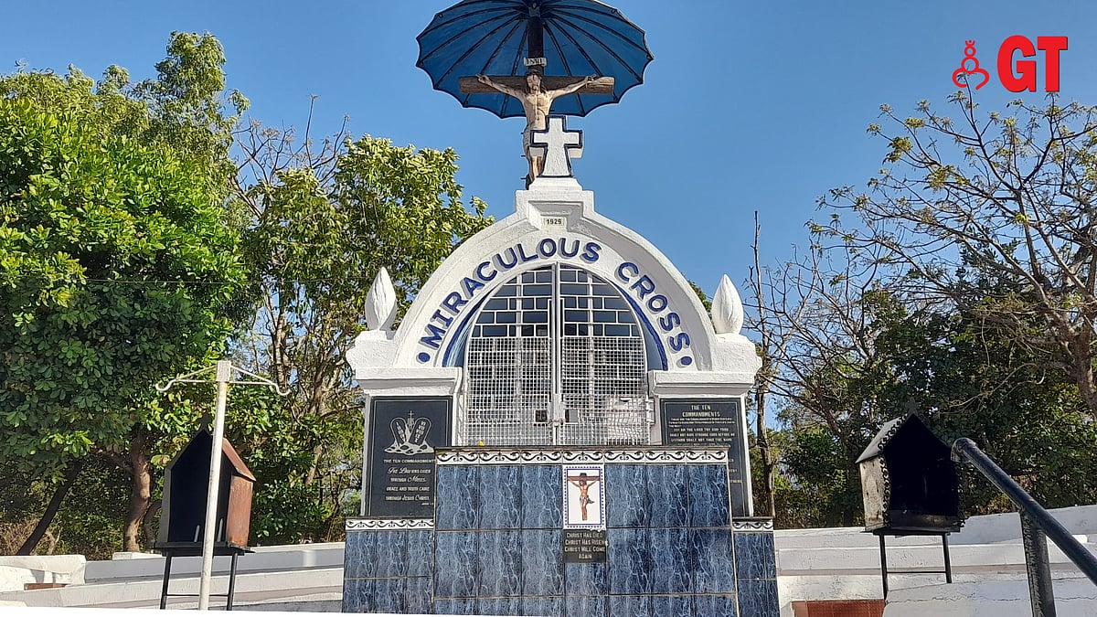 Anjuna 'gaonkars' move HC to save land near Miraculous Cross | Gomantak Times