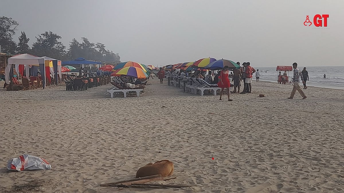In Goa, tourists plug into life on Arambol beach | Gomantak Times