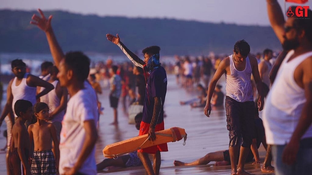 Dawn to dusk, a day in the life of Goa’s lifesavers | Gomantak Times
