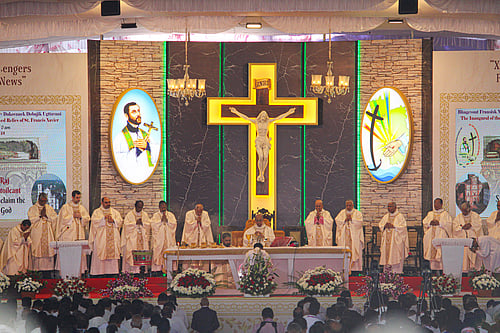 1st day of exposition of St Francis Xavier’s relics in Goa evokes ...