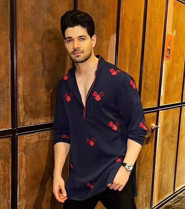 Sooraj Pancholi sustains major burns while filming a crucial action ...