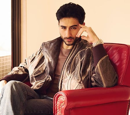 Bollywood actor Ibrahim Ali Khan claps back at Pakistani critic over ...