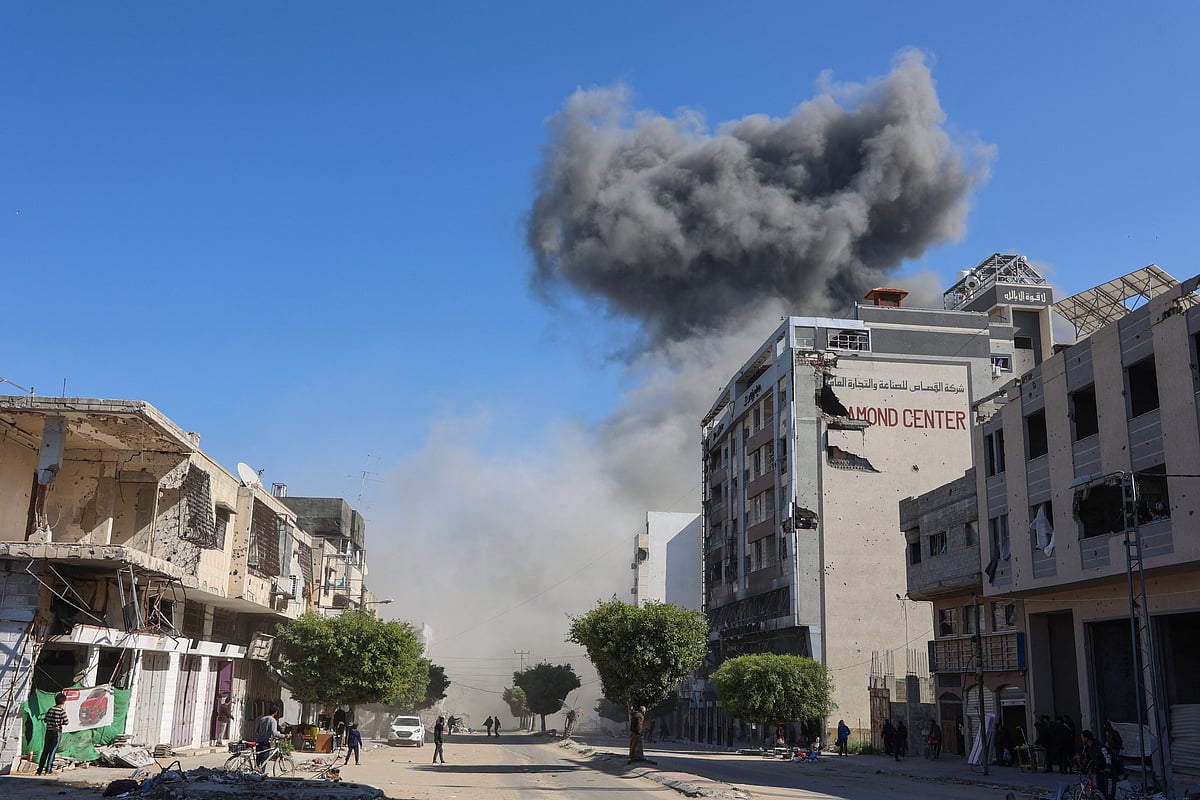 Hamas source says Israeli strike kills Hamas official in Gaza hospital