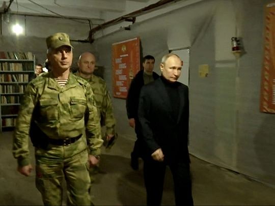 Putin makes rare visit to Ukraine frontline regions