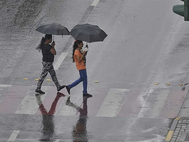 Dubai Weather Alert: Public Safety Warning Issued Amid Heavy Rain
