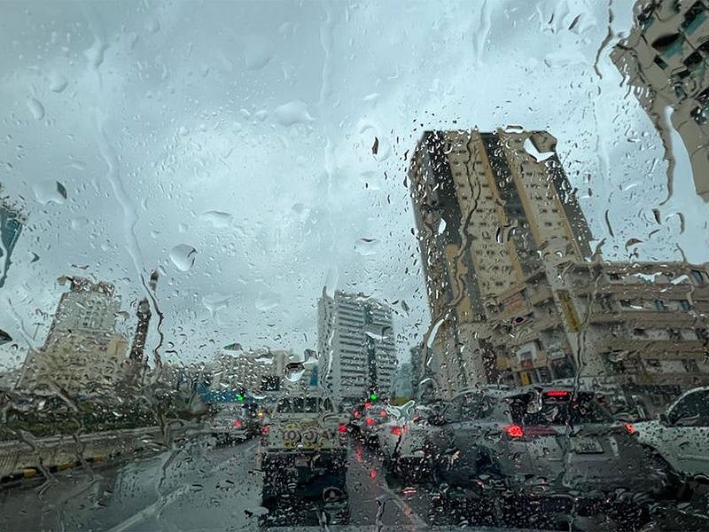 Scorching heat continues: UAE temperatures near 50°C as rain likely ...