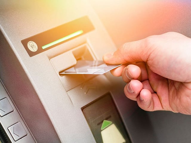 UAE's New Stablecoin Regulations Transform Everyday Banking and Payments