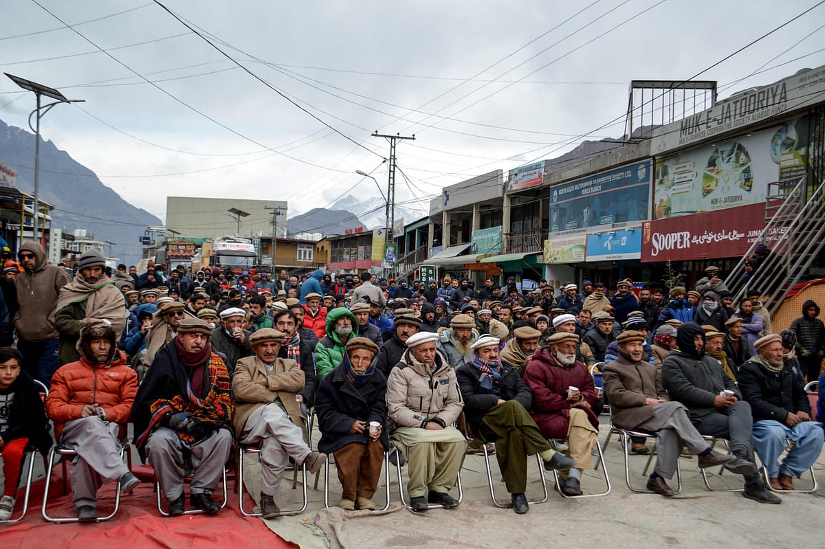 Hundreds protest power outages in mountainous Pakistan