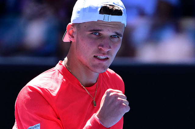 Giant-killing teenager Jakub Mensik crashes out of Australian Open