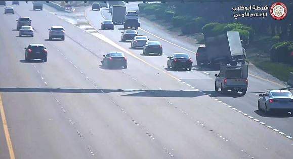 Dh1,000 fine in UAE: Sudden swerving leads to multi-vehicle crash in ...