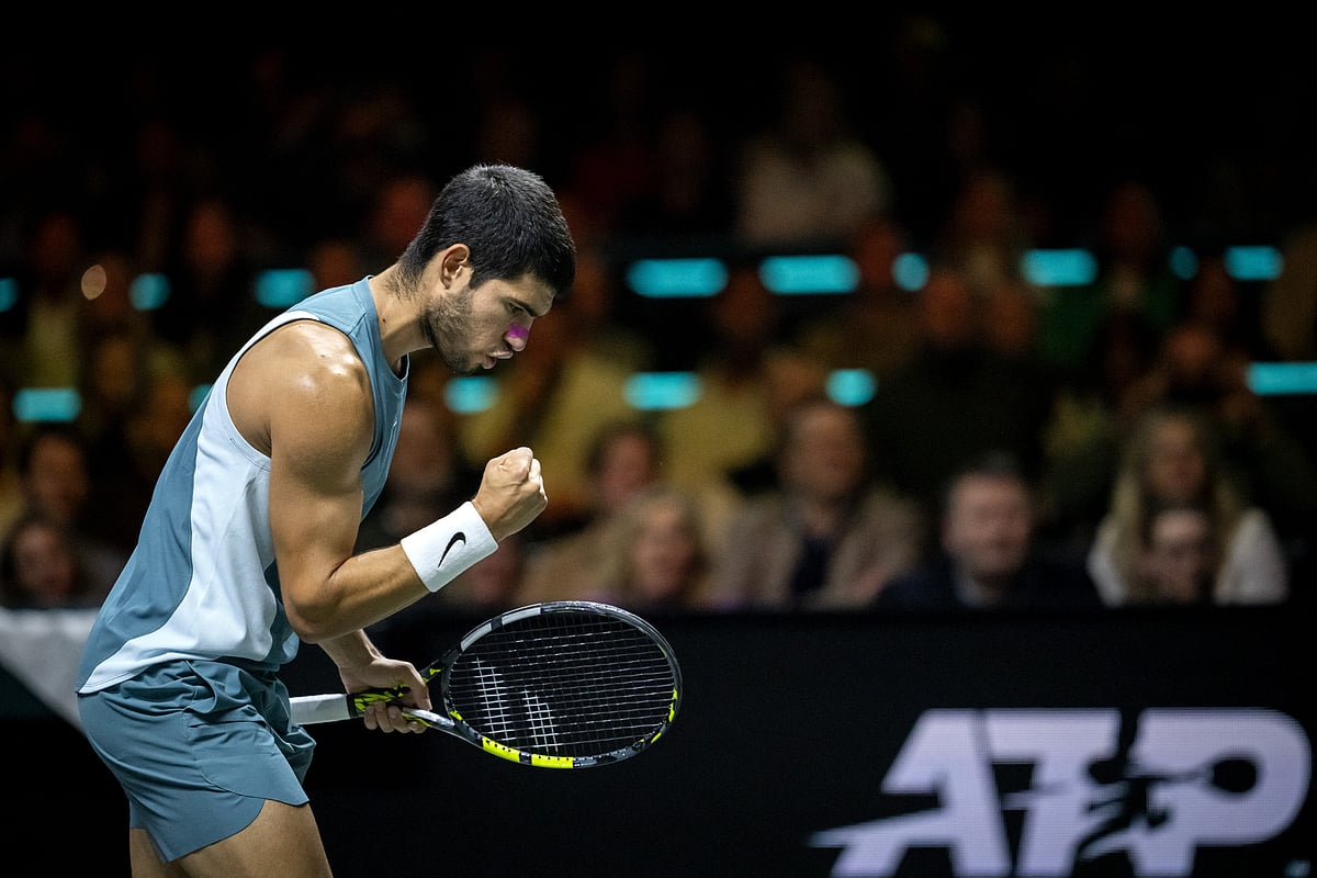 Carlos Alcaraz muscles past De Minaur for Rotterdam Open title