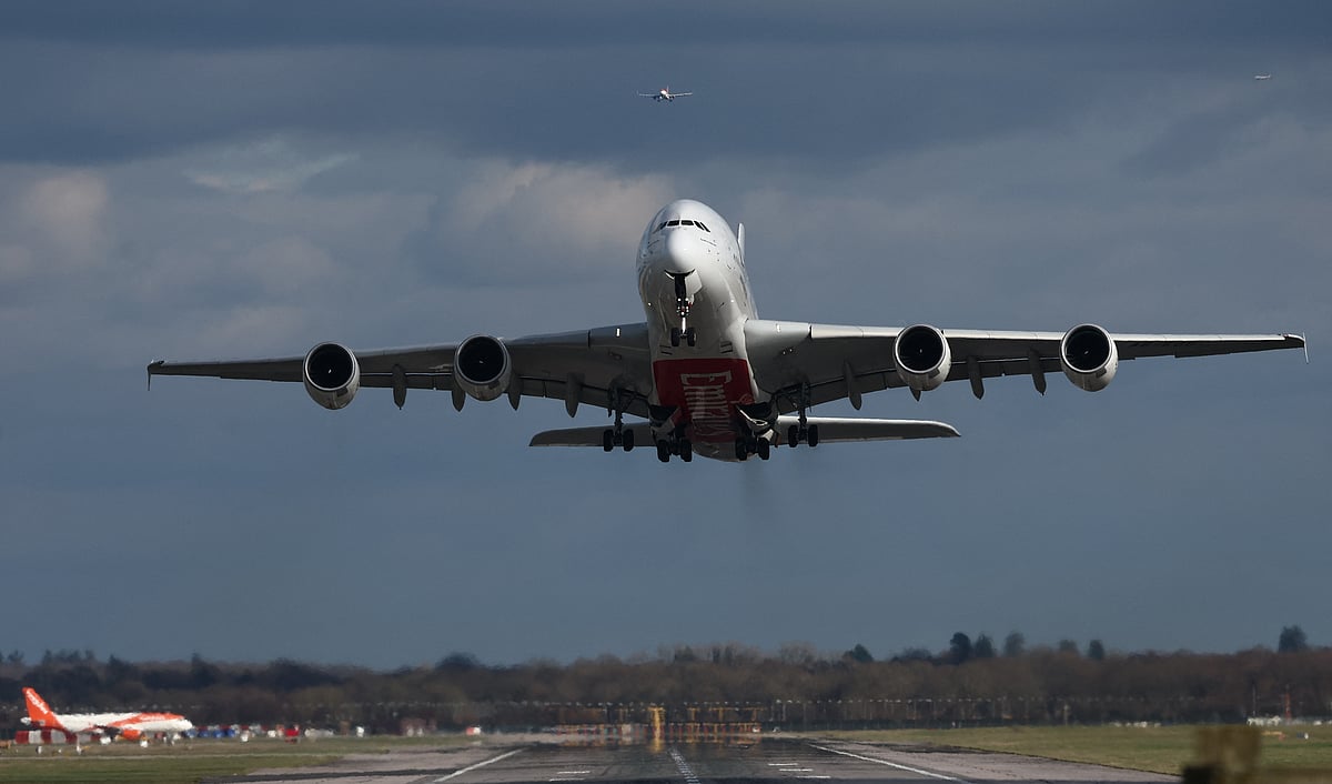 Emirates A380 Makes Emergency Return to London Due to Technical Fault