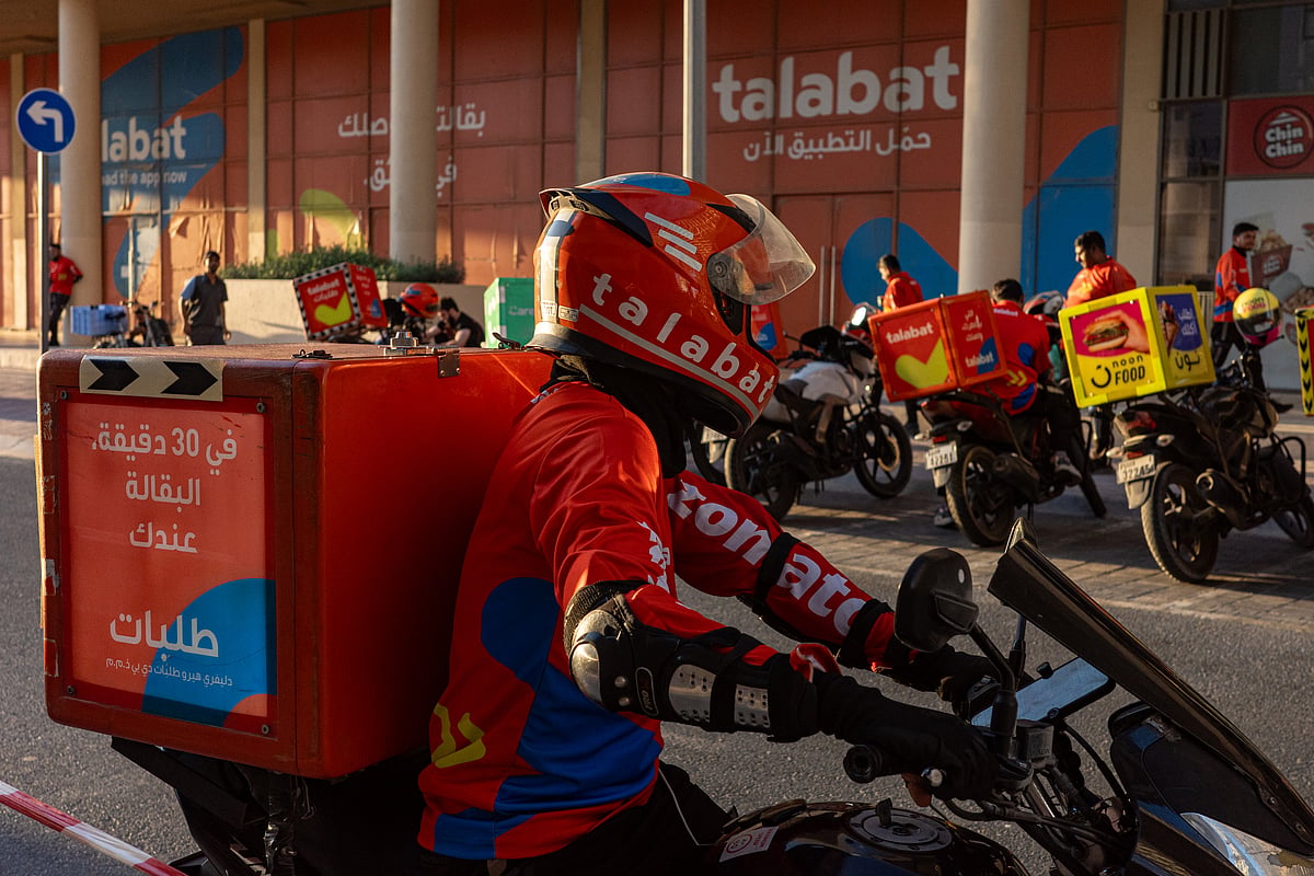 UAE Delivery Apps Warn of Delays Amid Regional Security Concerns