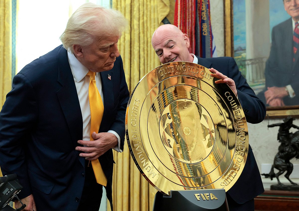 FIFA Pass: Trump unveils faster US visas for 2026 World Cup fans – how ...