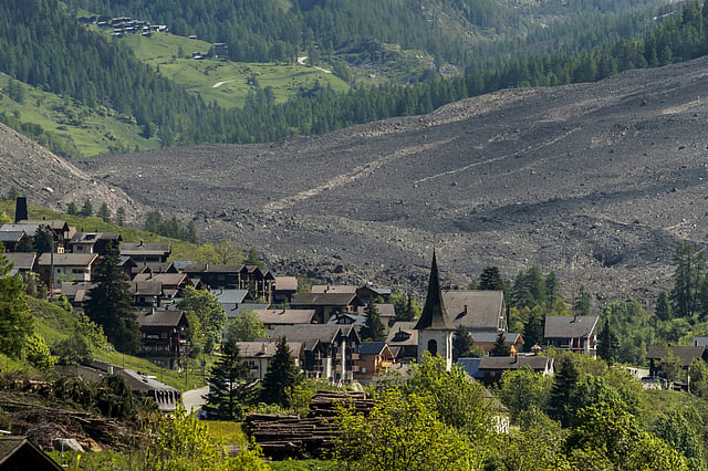 Switzerland monitoring for flood risk after huge glacier collapse