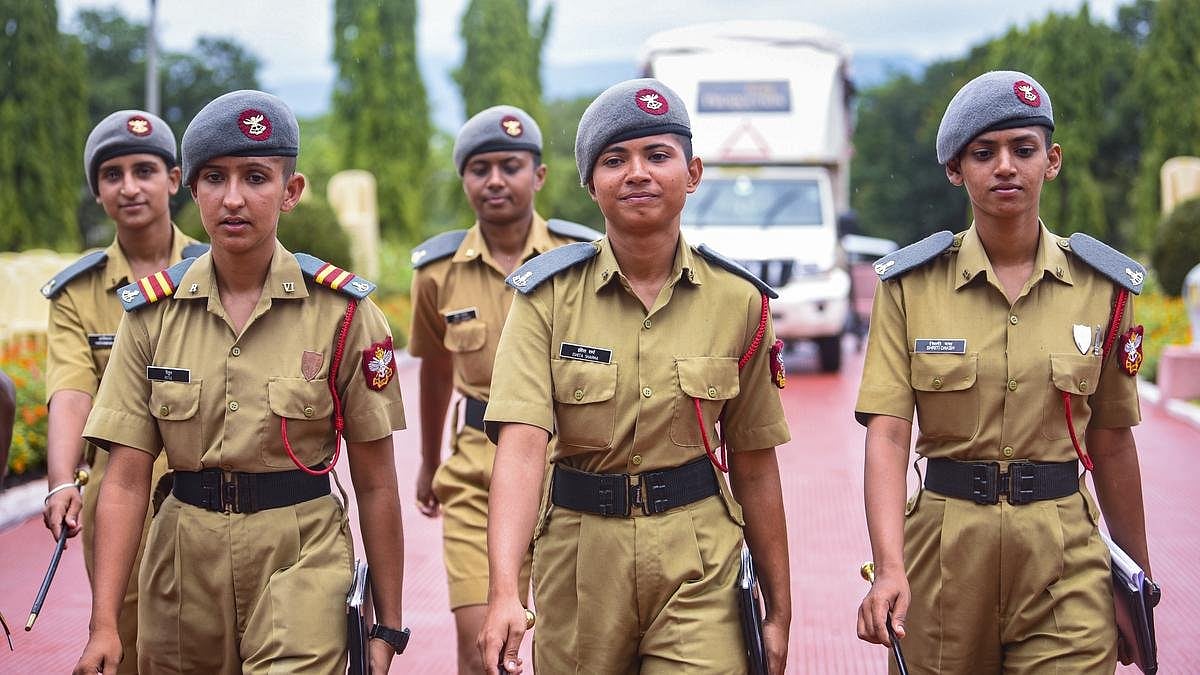 India's NDA makes history as first women cadets graduate - Video