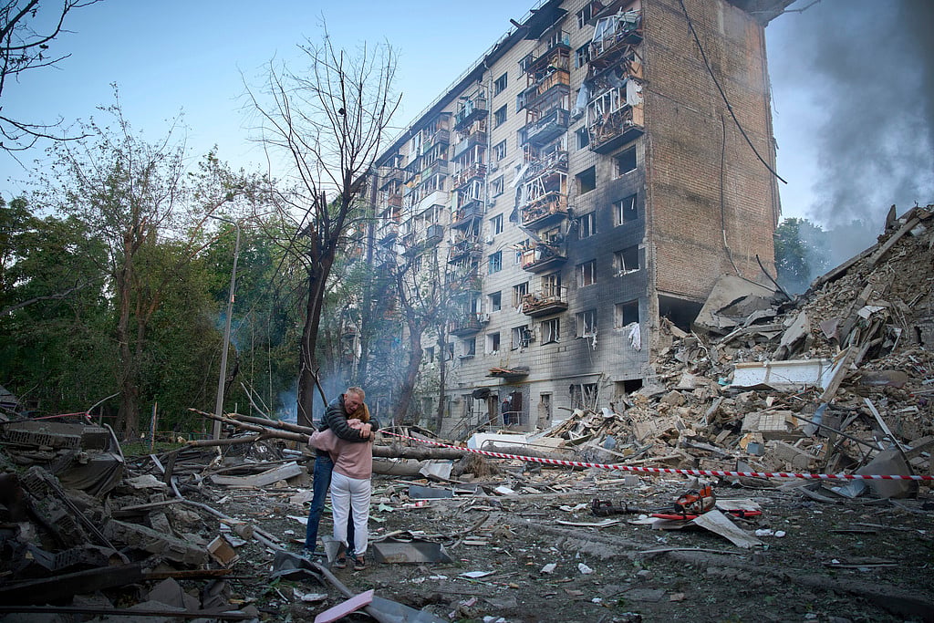 Missile Attack Strikes Kyiv as Air Raid Sirens Sound and Explosions ...