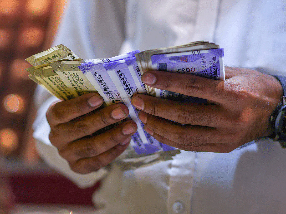 Remit now: Indian rupee hits 23.9, on track to 24 against UAE dirham soon