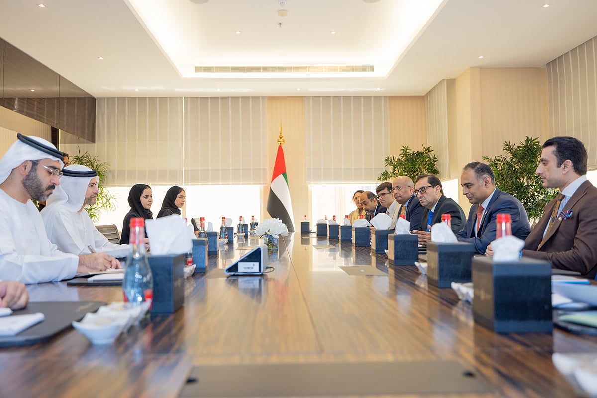 Pakistan and UAE strengthen economic ties through high-level bilateral ...