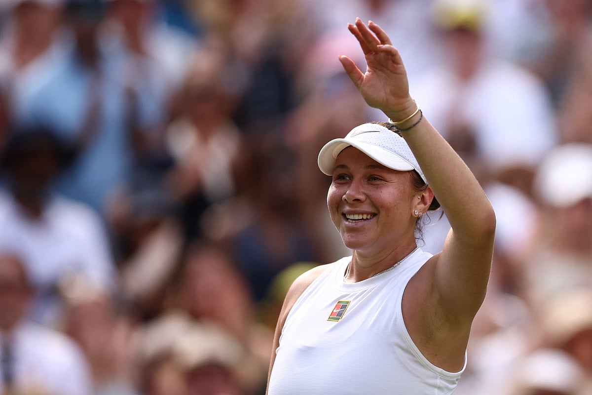 American Amanda Anisimova faces Poland's Iga Swiatek in the Wimbledon ...