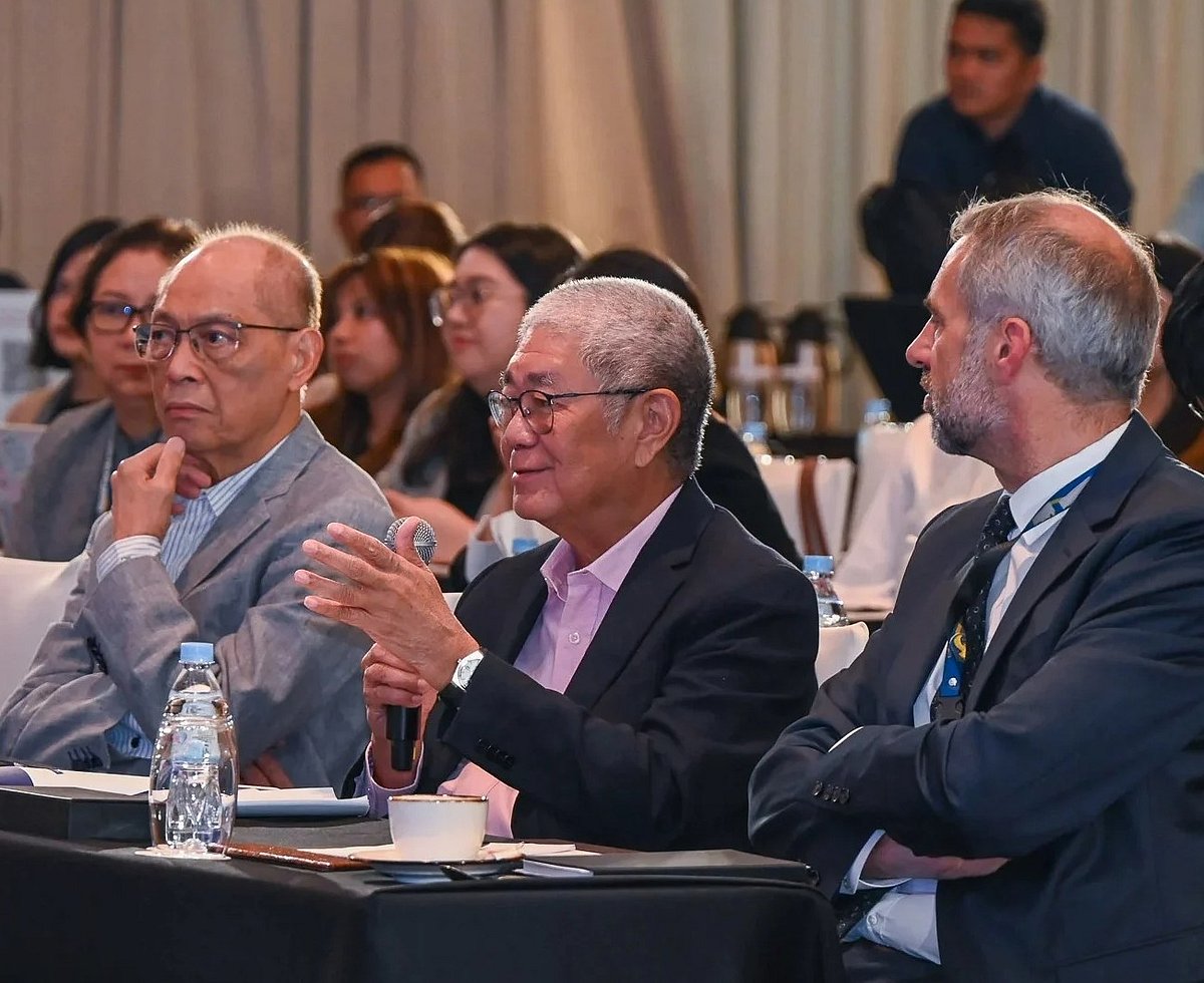 Licences of 3 foreign exchange, remittance agents revoked: Philippines ...