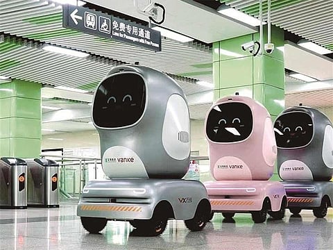 Goods delivered by robot via Metro in Shenzhen breakthrough