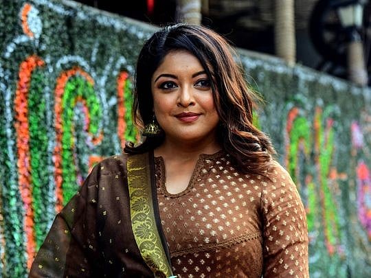 Tanushree Dutta breaks down in viral video, alleges harassment at home since #MeToo ...
