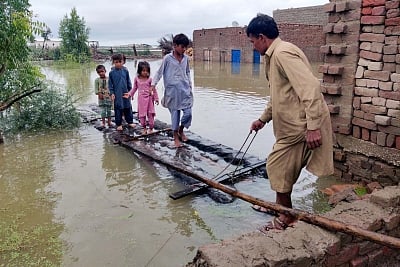 Pakistan blows up dam embankment as it braces for flood surge