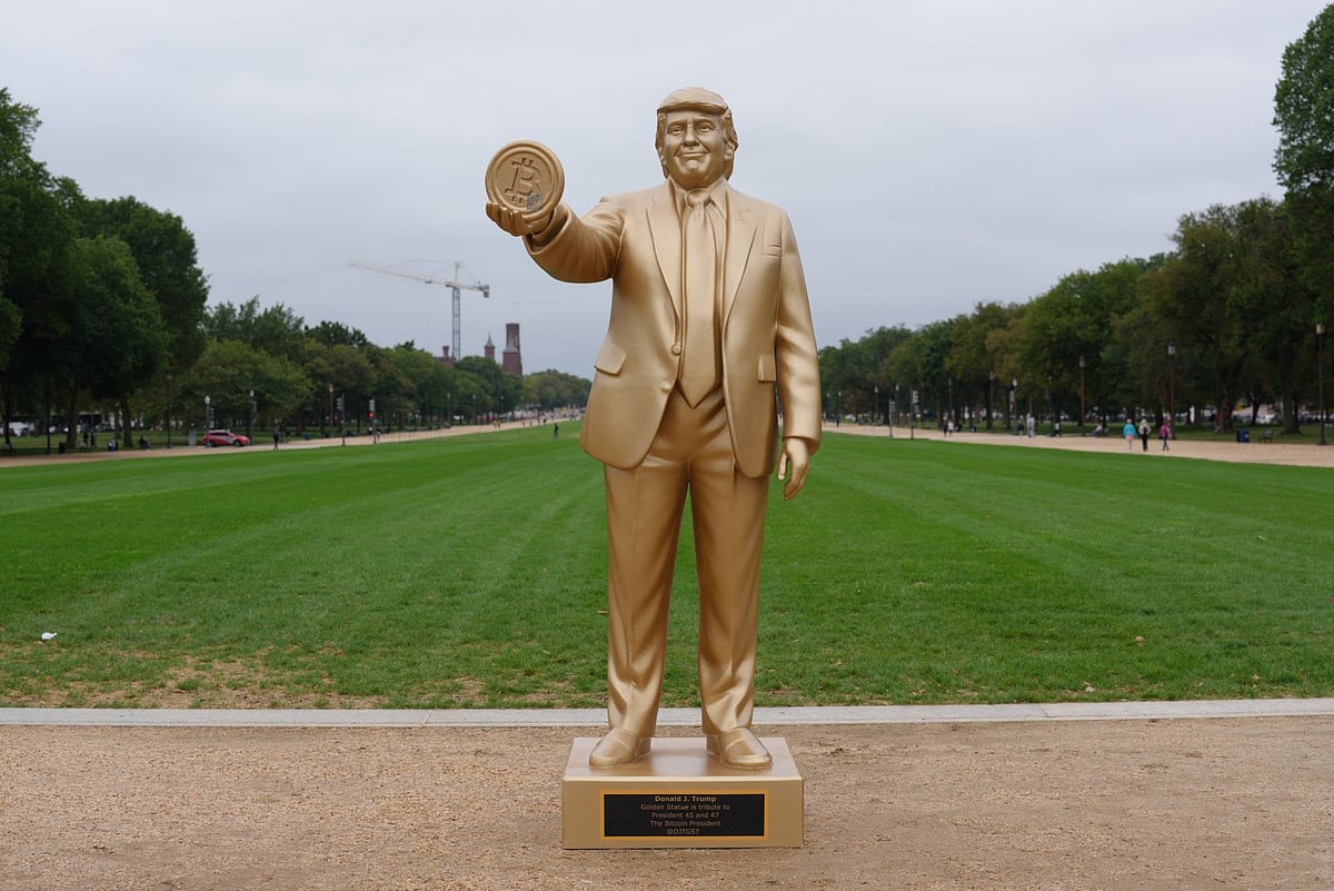 12-foot golden Trump Bitcoin statue unveiled outside US Capitol: Crowds ...