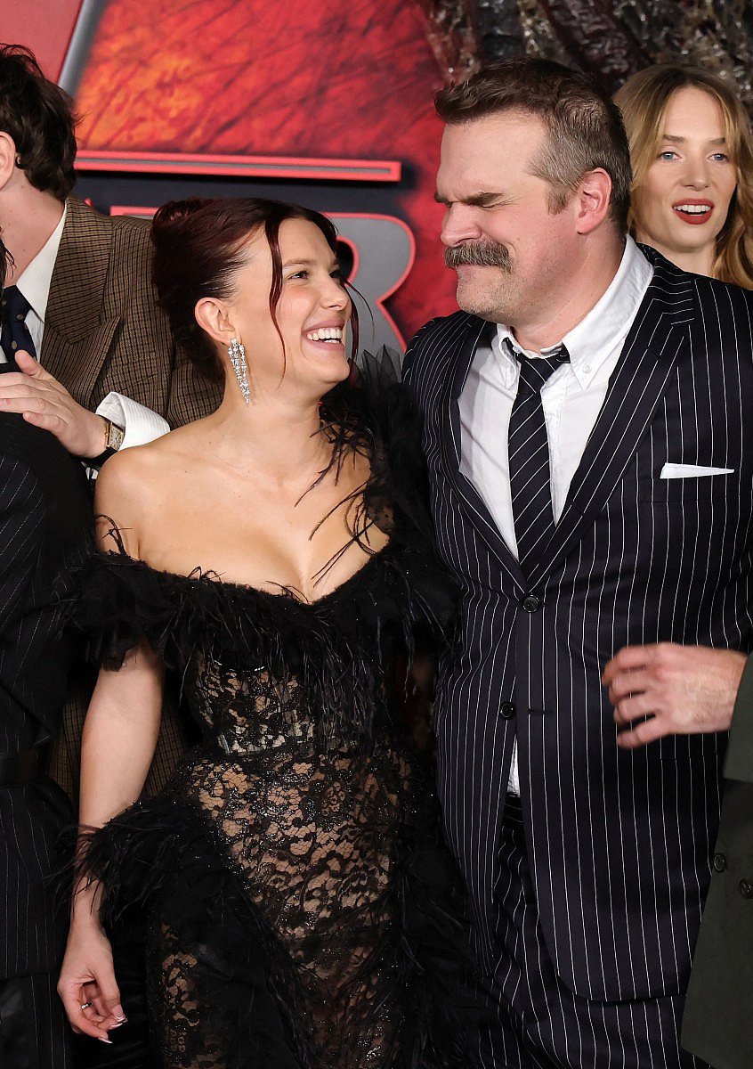 Millie Bobby Brown hugs David Harbour amid bullying and harassment ...