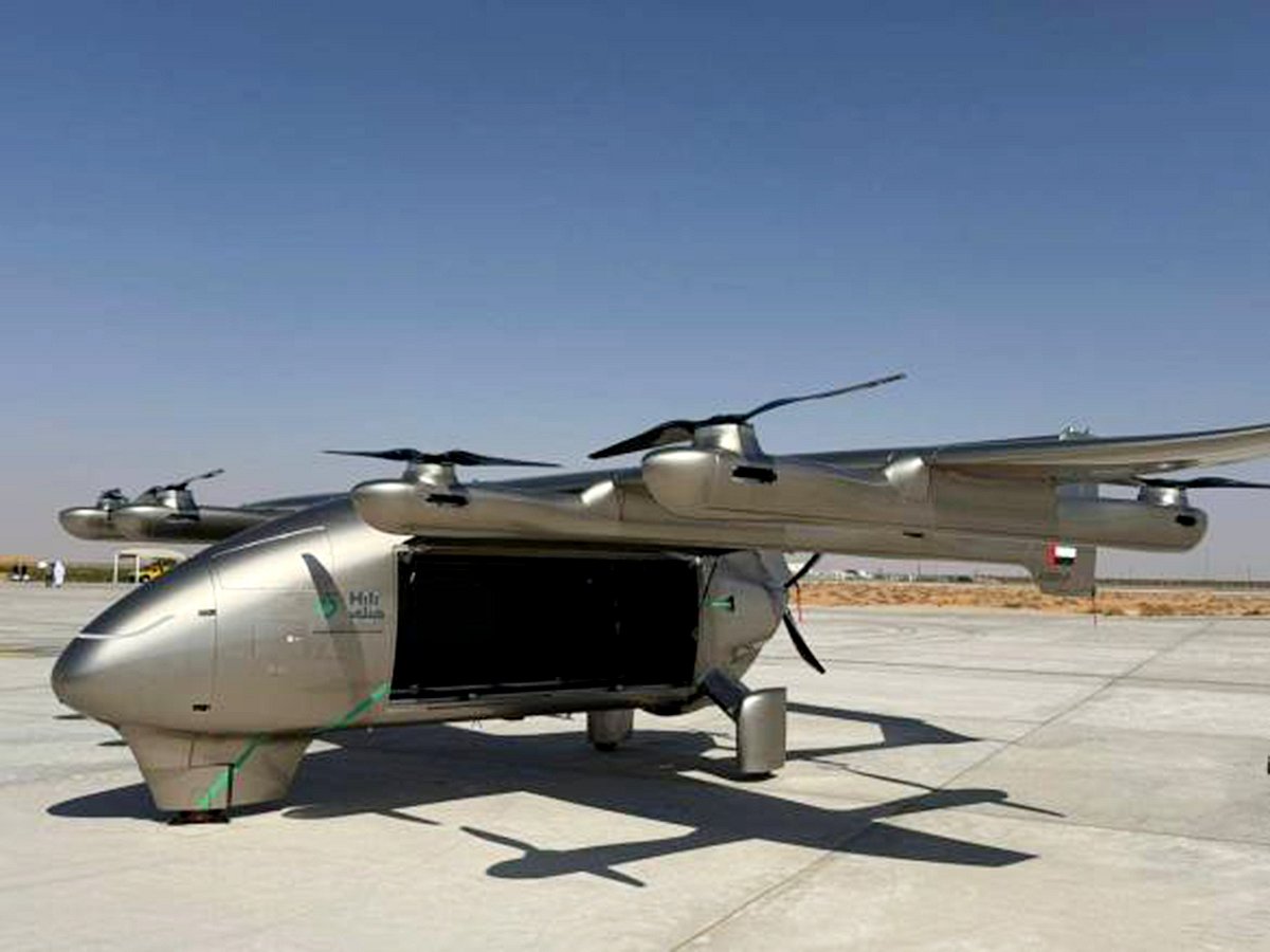 UAE unveils ‘Heli’, its first hybrid cargo plane