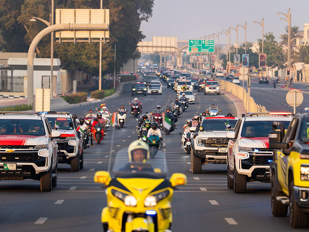 500+ cars join Al Etihad Parade in Dubai to celebrate UAE National Day