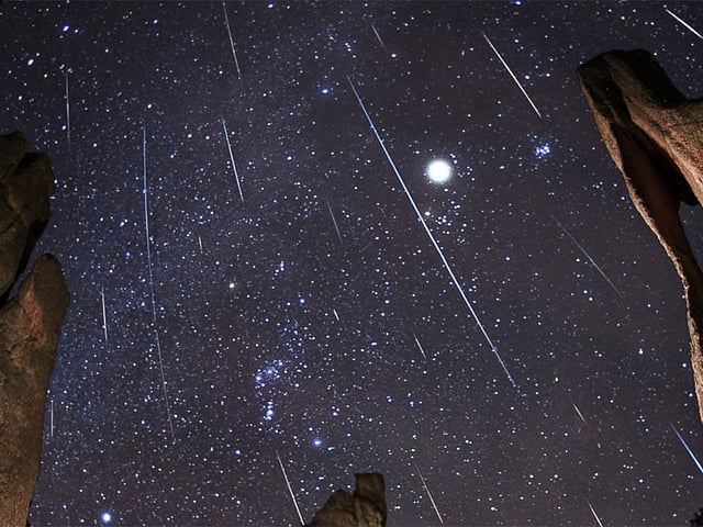 Arab Skies Ablaze: Geminid Meteor Shower Peaks with Stunning Visibility