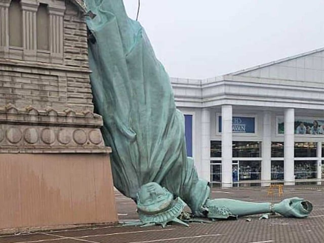 Viral video: Massive Statue of Liberty replica topples in Brazil storm